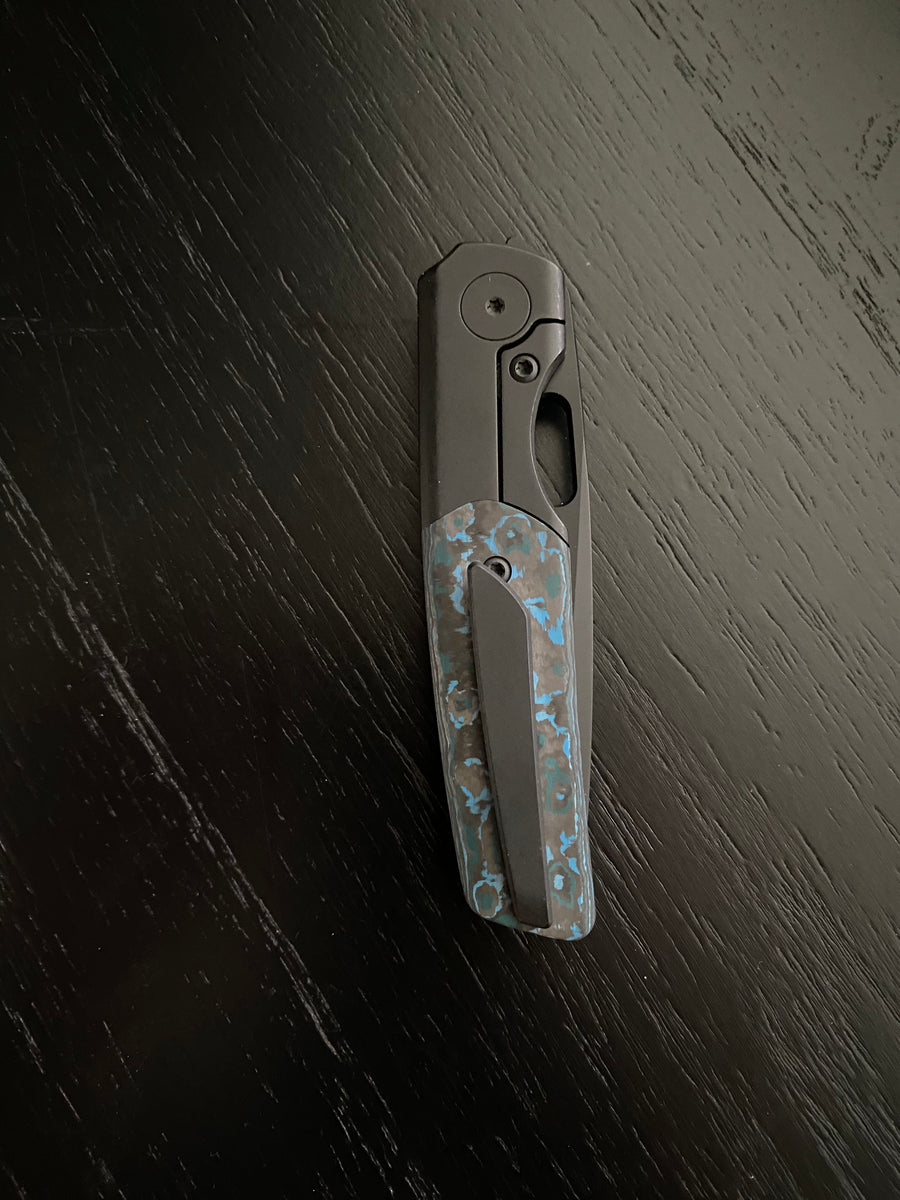 Black Artic Storm Mini Sweeney – BergBlades